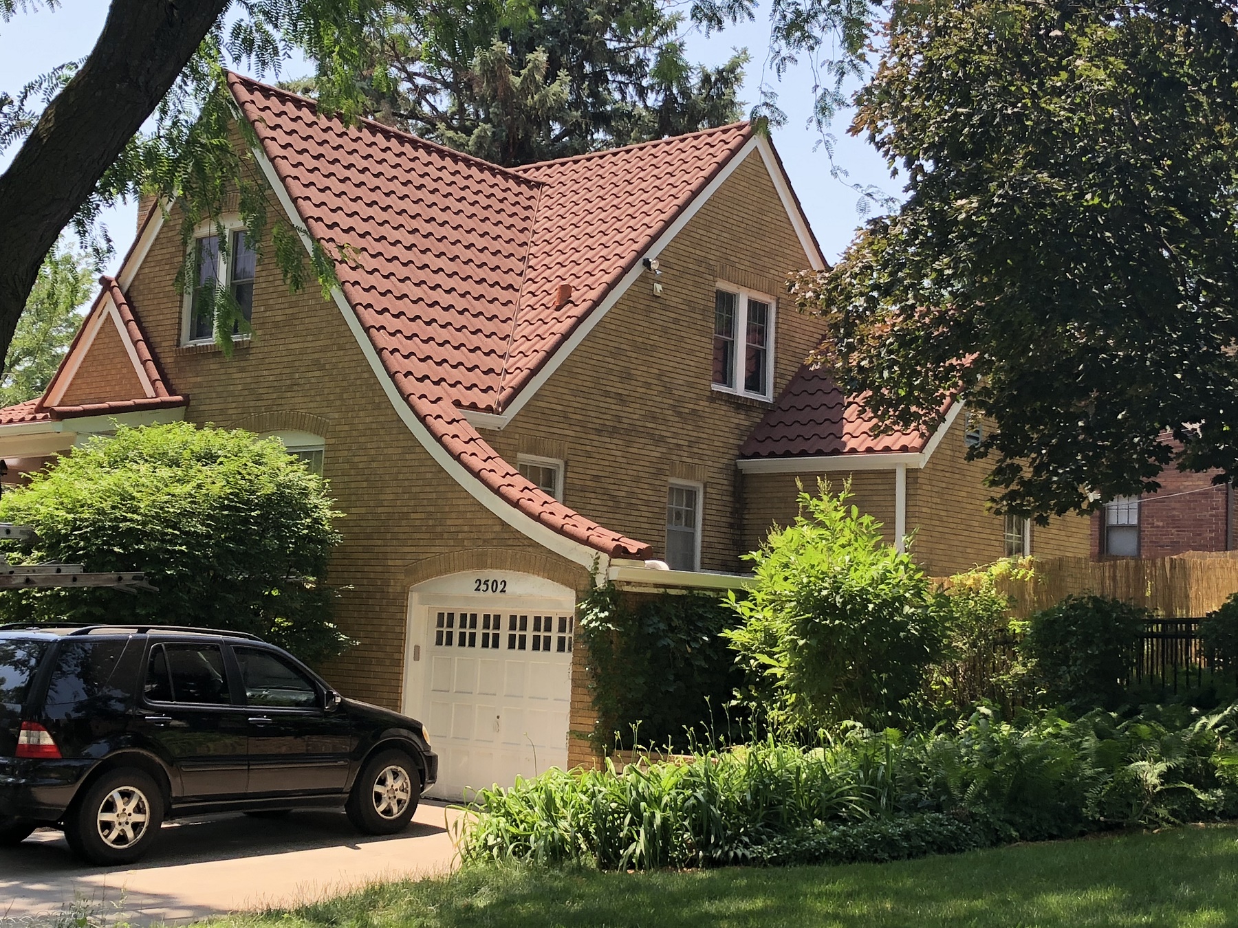 Everlast Exterior Construction – Roofing